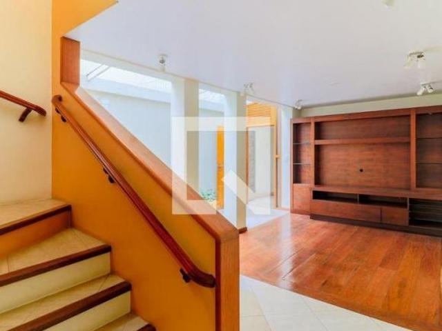 Casa à Venda Campo Belo, 2 Quartos, 180 m² São Paulo