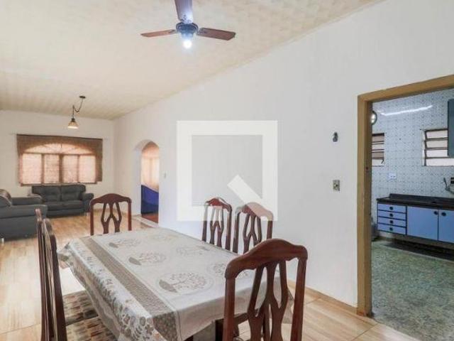 Casa à Venda Campo Belo, 2 Quartos, 300 m2