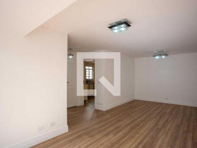 Casa à Venda Campo Belo, 3 Quartos, 200 m2