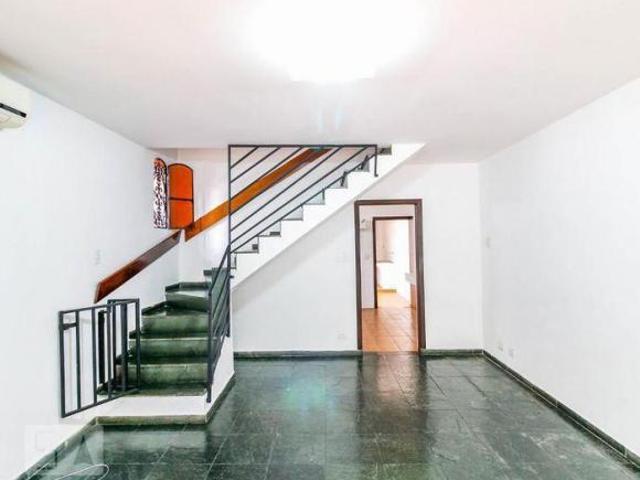 Casa à Venda Campo Belo, 3 Quartos, 200 m2
