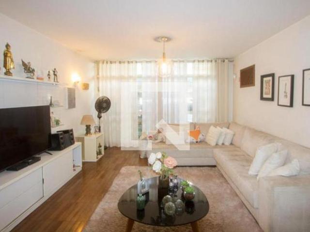 Casa à Venda Campo Belo, 3 Quartos, 218 m2
