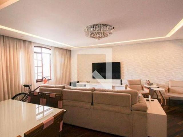 Casa à Venda Campo Grande, 3 Quartos, 240 m2