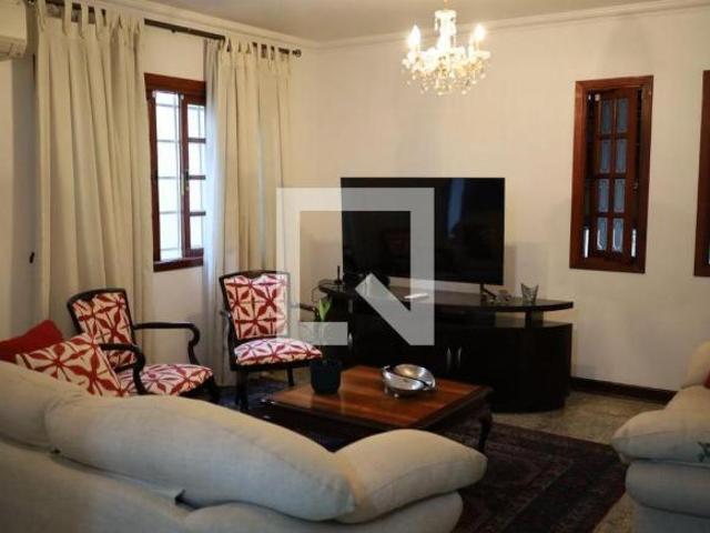 Casa à Venda Campo Grande, 4 Quartos, 170 m2