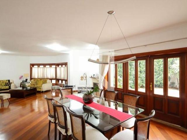 Casa à Venda Campo Grande, 4 Quartos, 399 m2