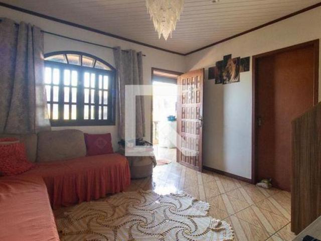 Casa à Venda Campo de Santana, 4 Quartos, 200 m² Curitiba