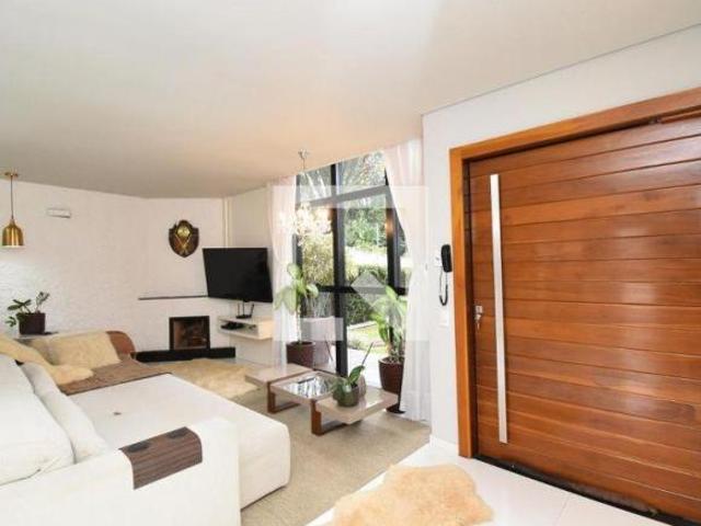 Casa à Venda Campo de Santana, 3 Quartos, 270 m² Curitiba