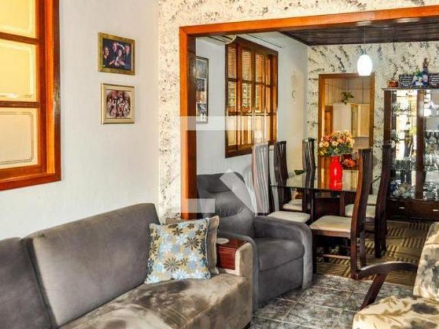Casa à Venda Campo Novo, 4 Quartos, 170 m² Porto Alegre