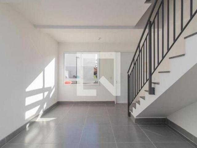 Casa à Venda Campo Novo, 2 Quartos, 88 m² Porto Alegre