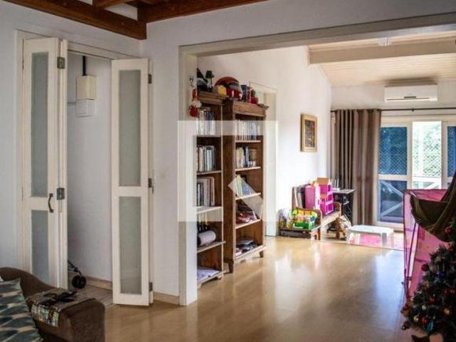 Casa à Venda Campo Novo, 3 Quartos, 170 m² Porto Alegre