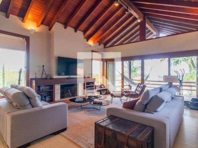 Casa à Venda Campo Novo, 3 Quartos, 249 m² Porto Alegre
