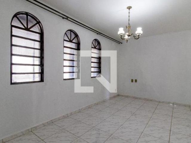 Casa à Venda Campos Elíseos, 3 Quartos, 234 m2