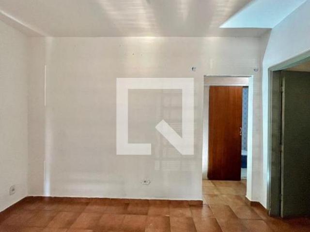 Casa à Venda Campos Elíseos, 2 Quartos, 150 m2