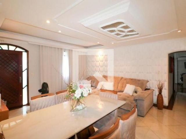 Casa à Venda Campanário, 4 Quartos, 224 m2