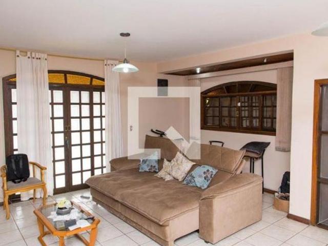 Casa à Venda Campanário, 3 Quartos, 330 m² Diadema