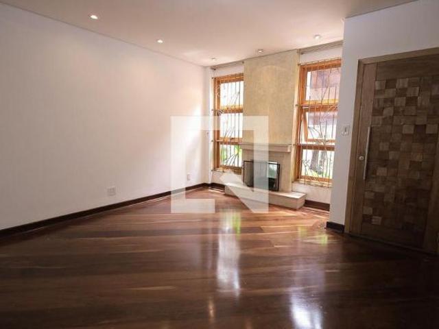 Casa à Venda Campestre, 3 Quartos, 250 m2