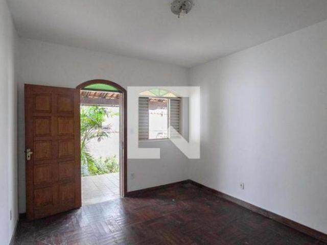 Casa à Venda Canaã, 4 Quartos, 360 m² Belo Horizonte