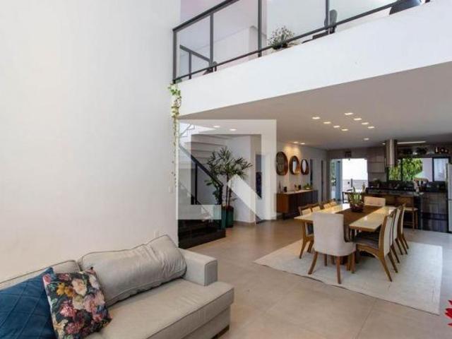 Casa à Venda Canaã, 4 Quartos, 380 m² Belo Horizonte