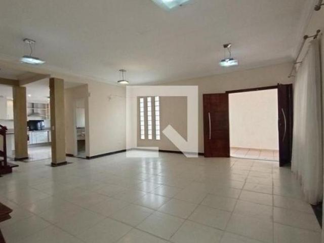 Casa à Venda Cangaíba, 3 Quartos, 300 m² São Paulo