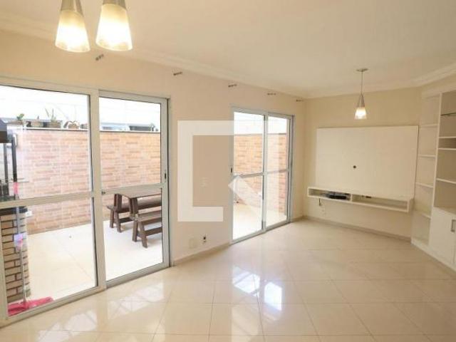 Casa à Venda Cangaíba, 2 Quartos, 110 m2