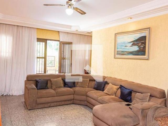 Casa à Venda Cangaíba, 4 Quartos, 225 m2