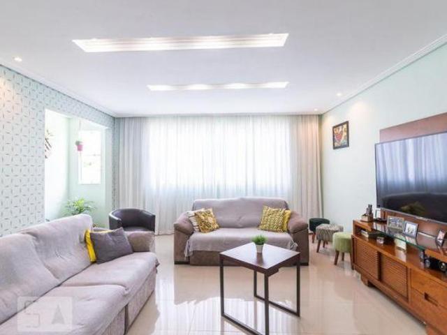 Casa à Venda Cangaíba, 4 Quartos, 235 m2
