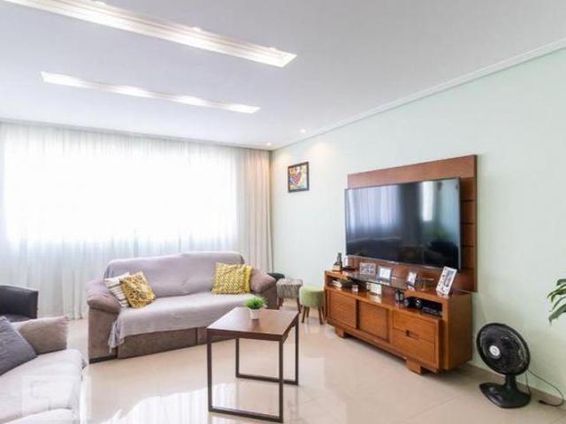 Casa à Venda Cangaíba, 4 Quartos, 235 m² São Paulo