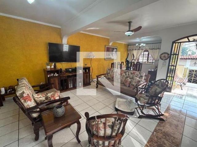 Casa à Venda Cangaíba, 5 Quartos, 300 m² São Paulo