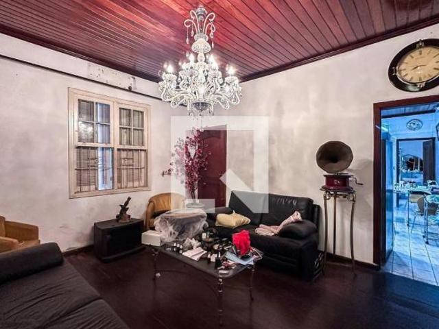 Casa à Venda Canindé, 3 Quartos, 319 m2