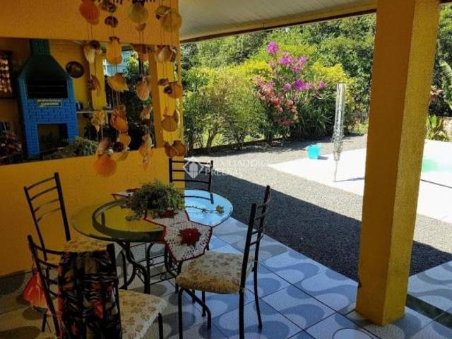 casa á venda Cantegril Viamão