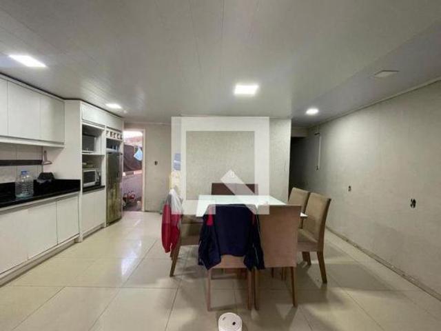 Casa à Venda Canudos, 4 Quartos, 230 m² Novo Hamburgo