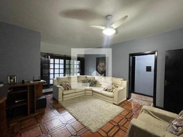 Casa à Venda Canudos, 4 Quartos, 450 m² Novo Hamburgo