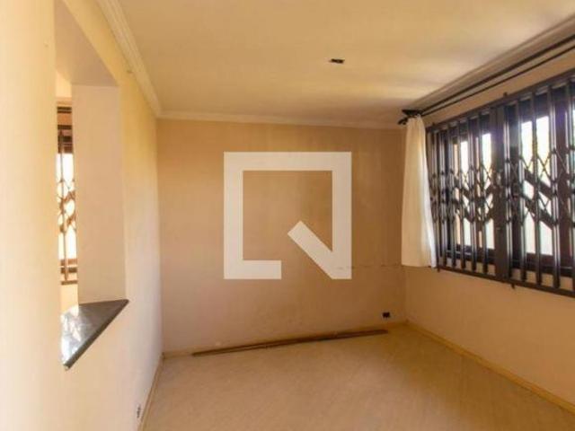 Casa à Venda Capão Raso, 3 Quartos, 270 m² Curitiba