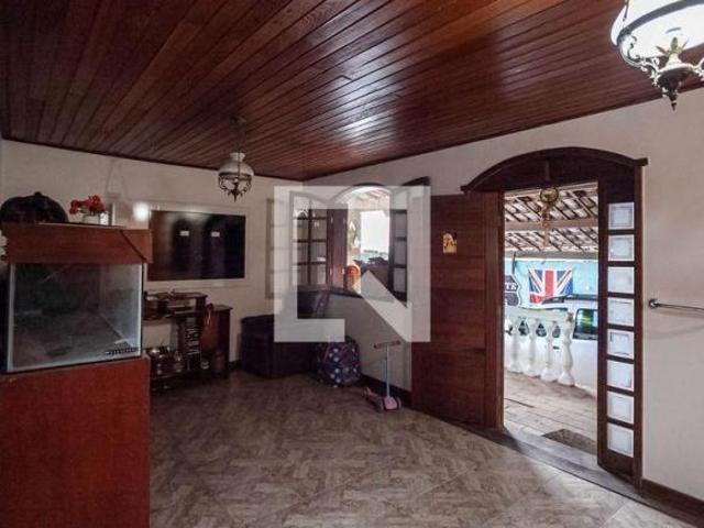 Casa à Venda Carlos Prates, 4 Quartos, 238 m² Belo Horizonte