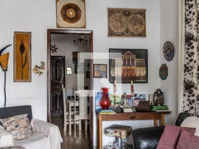 Casa à Venda Carlos Prates, 2 Quartos, 200 m² Belo Horizonte
