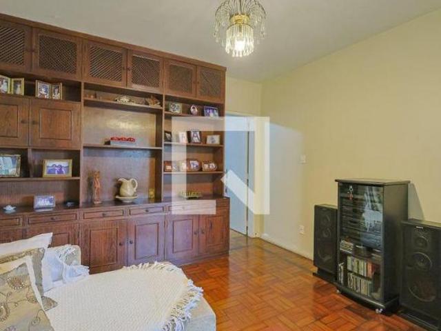 Casa à Venda Carlos Prates, 3 Quartos, 200 m² Belo Horizonte