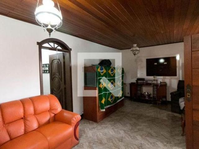 Casa à Venda Carlos Prates, 3 Quartos, 240 m² Belo Horizonte