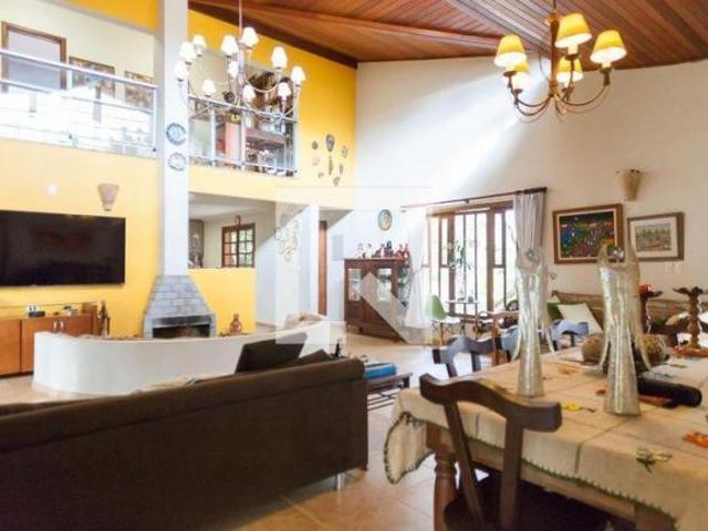 Casa à Venda Casa Branca, 3 Quartos, 263 m² Brumadinho