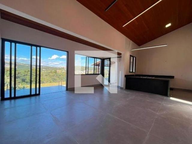 Casa à Venda Casa Branca, 3 Quartos, 230 m² Brumadinho
