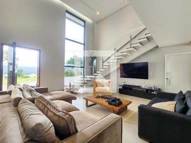 Casa à Venda Casa Branca, 4 Quartos, 300 m² Brumadinho