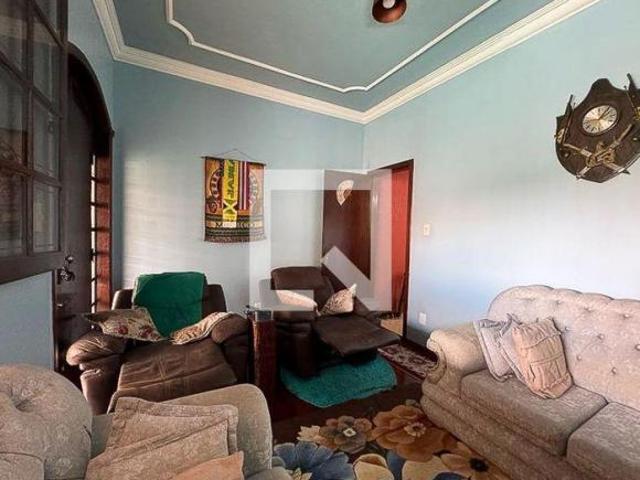 Casa à Venda Castelo, 4 Quartos, 242 m² Belo Horizonte