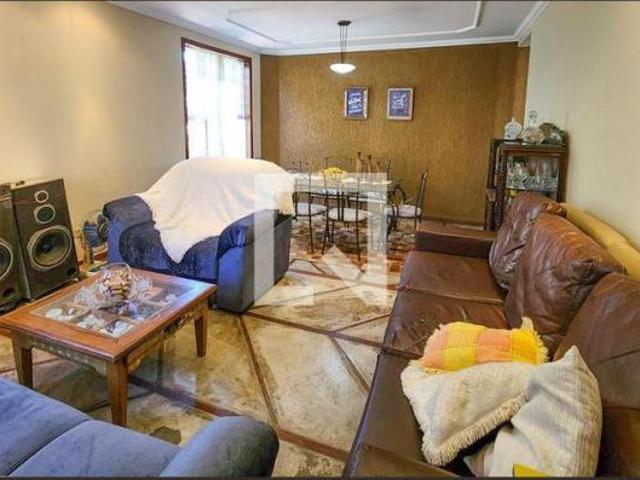 Casa à Venda Castelo, 4 Quartos, 250 m² Belo Horizonte