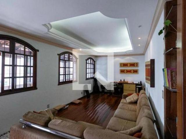 Casa à Venda Castelo, 4 Quartos, 400 m² Belo Horizonte