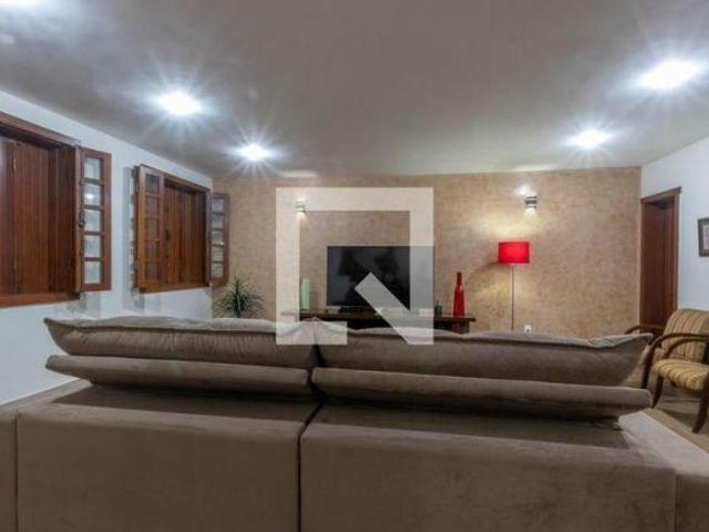 Casa à Venda Castelo, 4 Quartos, 410 m² Belo Horizonte