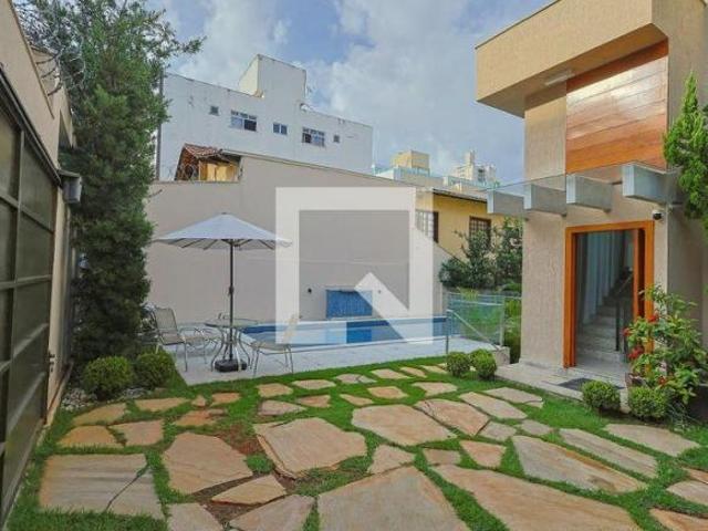 Casa à Venda Castelo, 4 Quartos, 420 m² Belo Horizonte