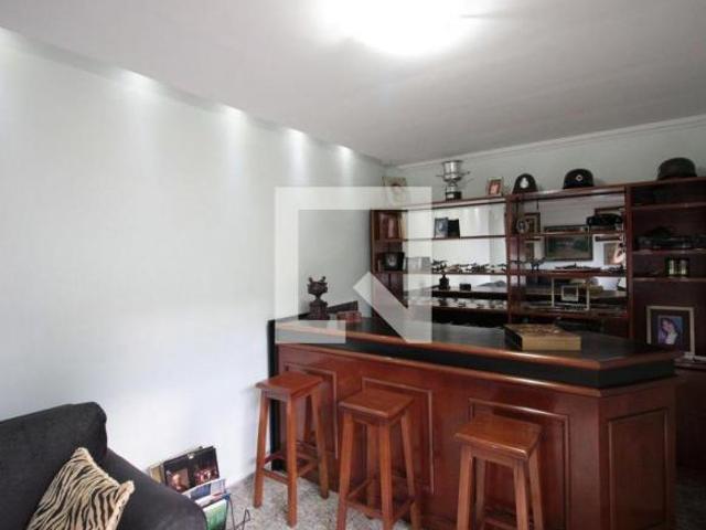 Casa à Venda Castelo, 4 Quartos, 493 m2