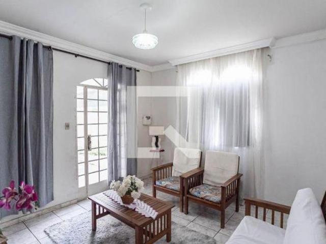 Casa à Venda Castelo, 5 Quartos, 244 m2