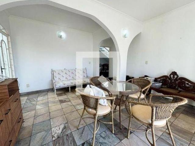 Casa à Venda Castelo, 5 Quartos, 360 m² Belo Horizonte