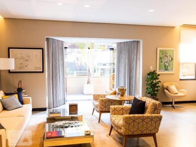 Casa à Venda Castelo, 5 Quartos, 500 m² Belo Horizonte