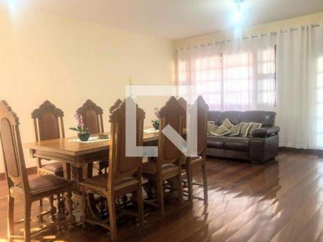 Casa à Venda Castelo, 6 Quartos, 421 m² Belo Horizonte