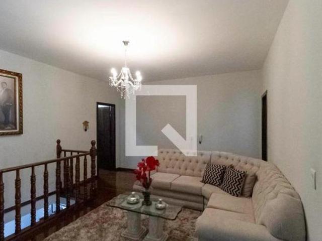 Casa à Venda Castelo, 3 Quartos, 255 m² Belo Horizonte